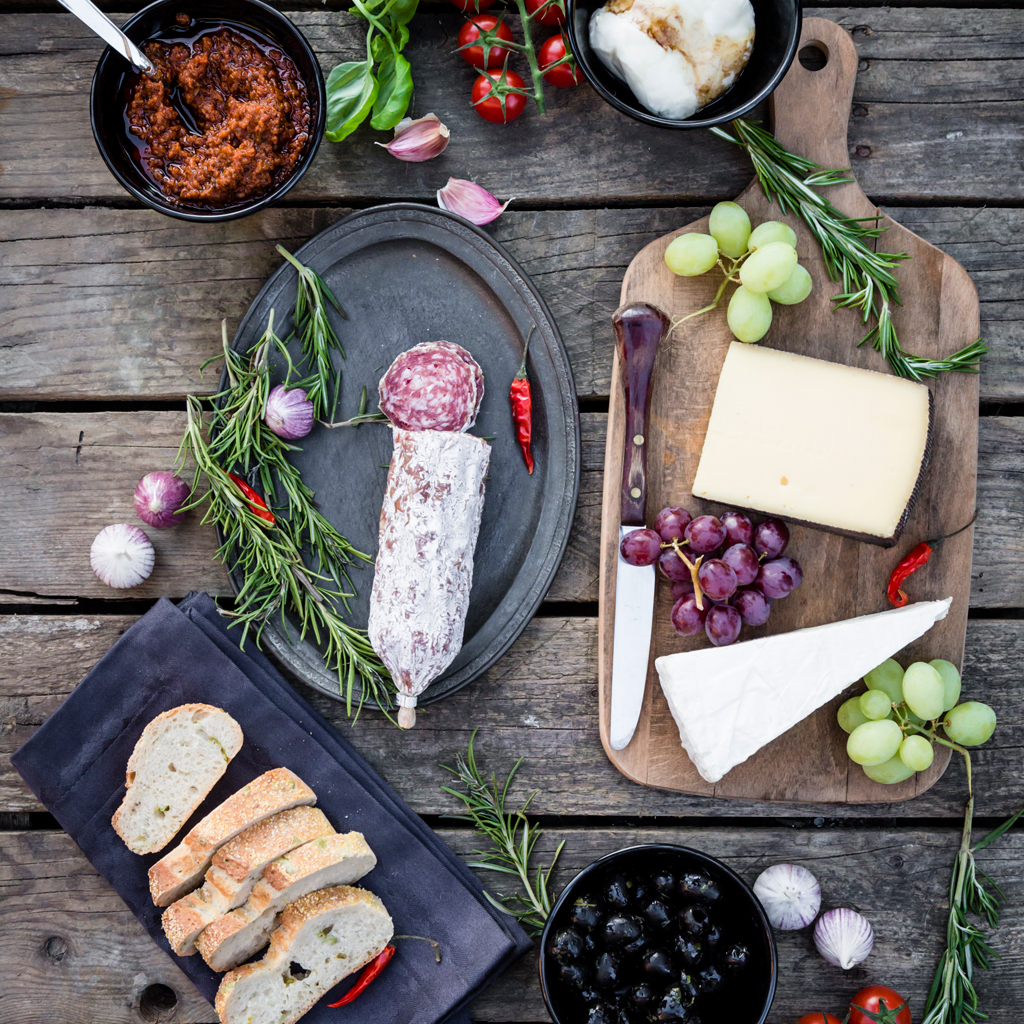 Apéritif italien : trinquer autour d’un apéro italien, c’est presque ...